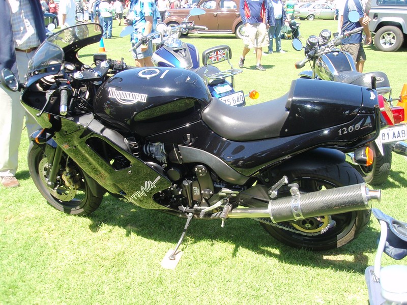 Classic brish cars & bike day out in South OZZ